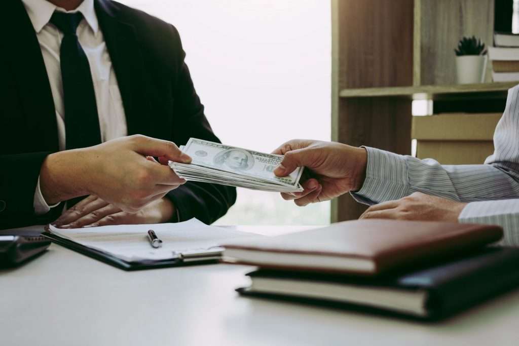 How do private businesses get capital? - Openalt.com